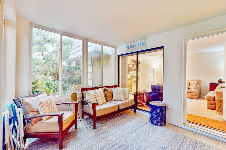 Steps To Beach | Pool Access + Patio Escape - Edgewater, FL