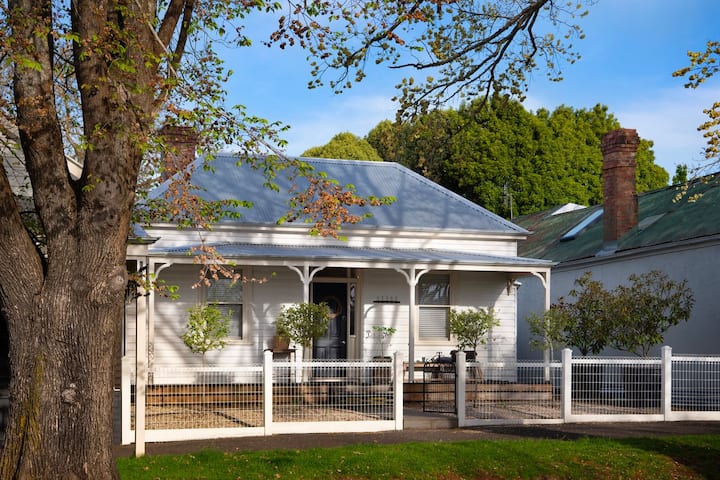 Arichonan House In The Heart Of Trentham - Trentham