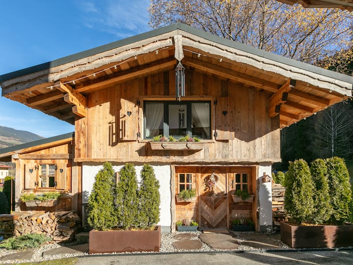 Chalet De Style Alpin-chic Avec Sauna - Mittersill
