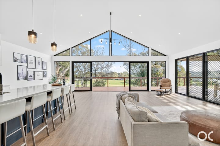 Casena - Golf Course View - Victor Harbor