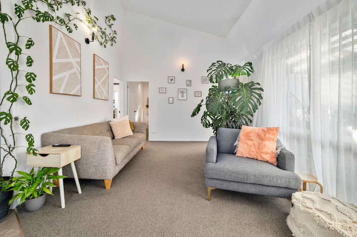 Urban Nook - Stylish Two Bedroom Hideaway - Rotorua