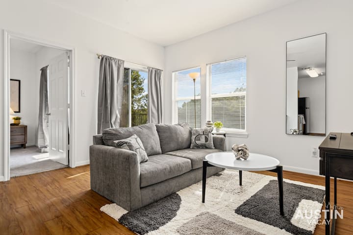 Pet-friendly Condo | Near Domain | Q2 Stadium - Austin, TX