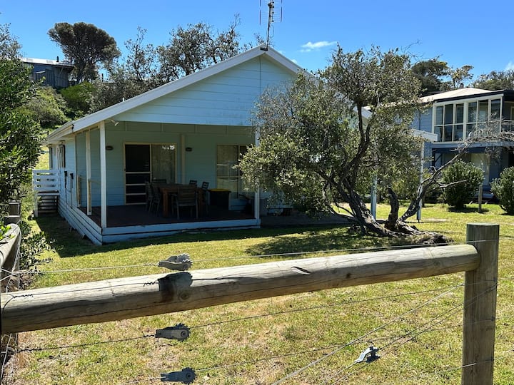 Famlee Ties - Venus Bay