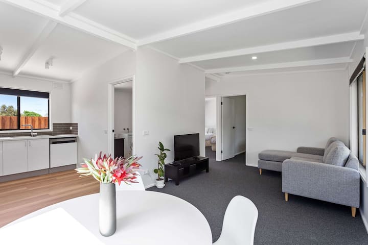 Idyllic Retreat Phillip Island | 900m To Beach - Cape Woolamai