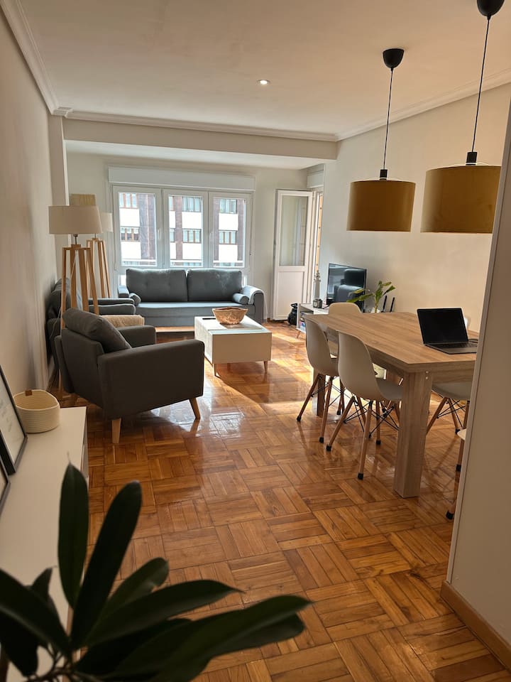 Piso Reformado Centro De Oviedo - Oviedo