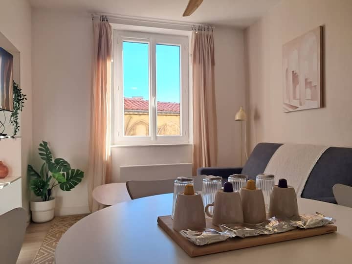 L'olympe - Appartement Cosy à 2 Pas Des Halles - Narbona