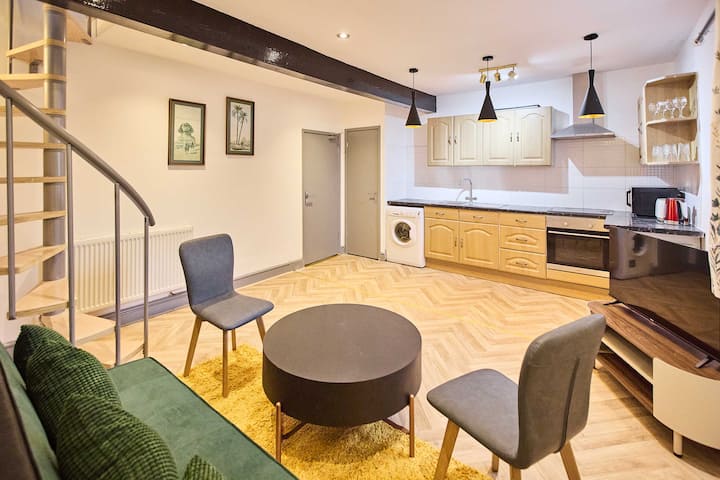 Host & Stay | Emporium Apartment B - Nottingham