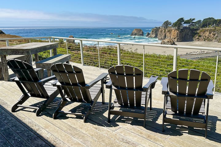 Oceanfront Haven: Hot Tub & Private Beach Access - Westport-Union Landing State Beach, CA