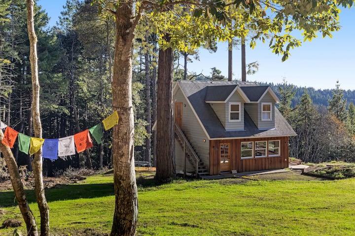 Albion Getaway - Ridge Views, Hiking & Game Lounge - Navarro River Redwoods State Park, Elk