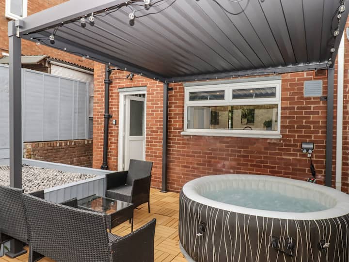 Milana - Bickleigh Castle