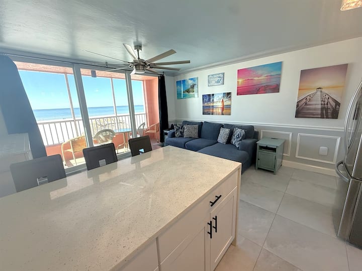 Welcome To Blue Ocean Casa — Your Beachfront Parad - Pine Island, FL