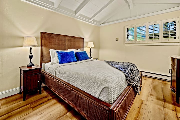 Luxury Carmel 15 Min Walk To Carmel Beach - Carmel-by-the-Sea, CA