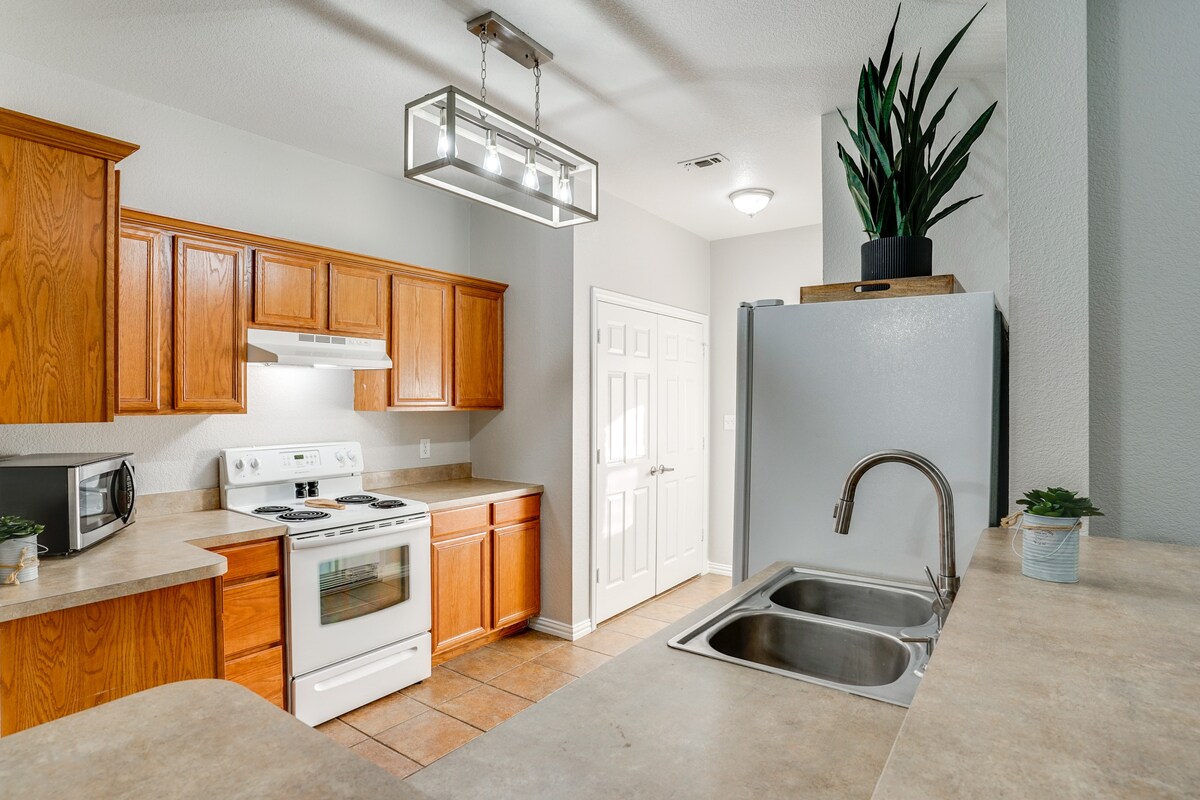 Casa com jardim a 1,6 km do centro histórico de Weatherford - Airbnb