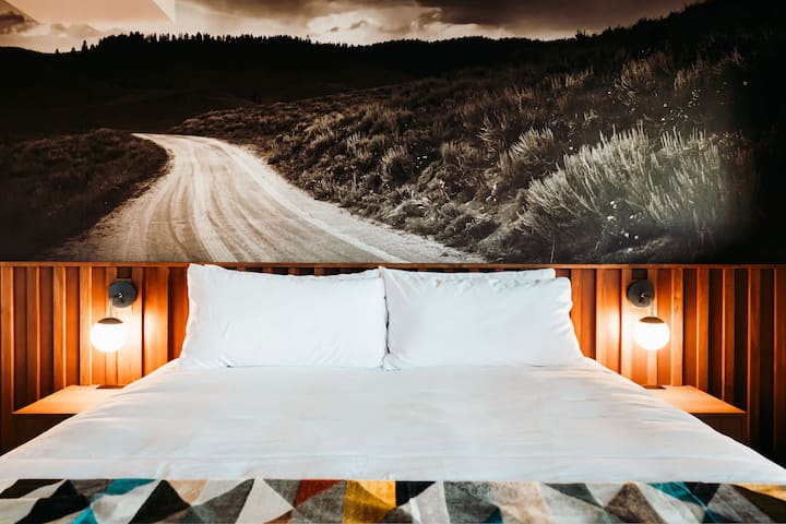 High Desert Hangout | La Vista Motel | 109 - Washington Park - Denver