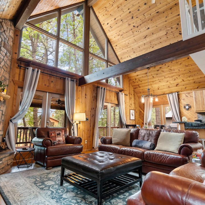 Family Cabin Getaway - Firepit, Views, Outdoor Fun - Munds Park, AZ