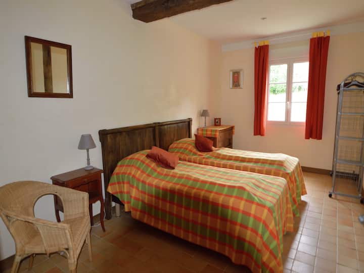 Maison De Campagne Paisible - Saint-Hilaire-du-Harcouët