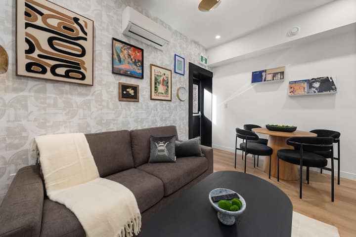 Casa Hotels Mccaul | New Downtown Suite W/ Laundry - 