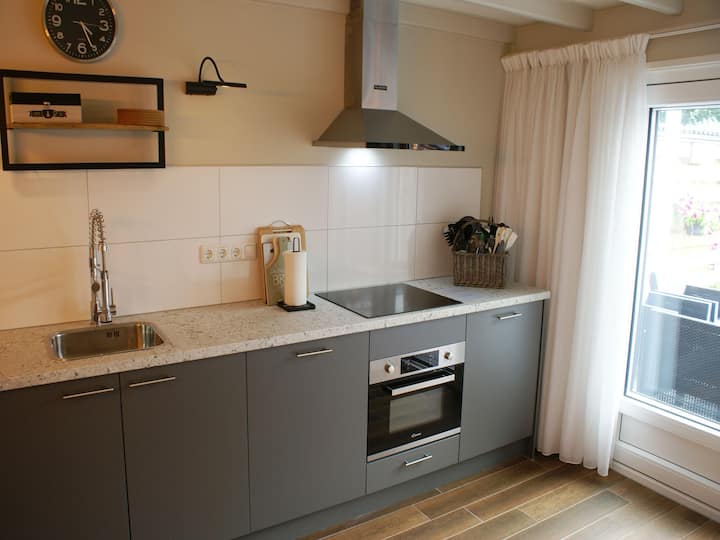 Seaside Escape With Comfort - Dokkum