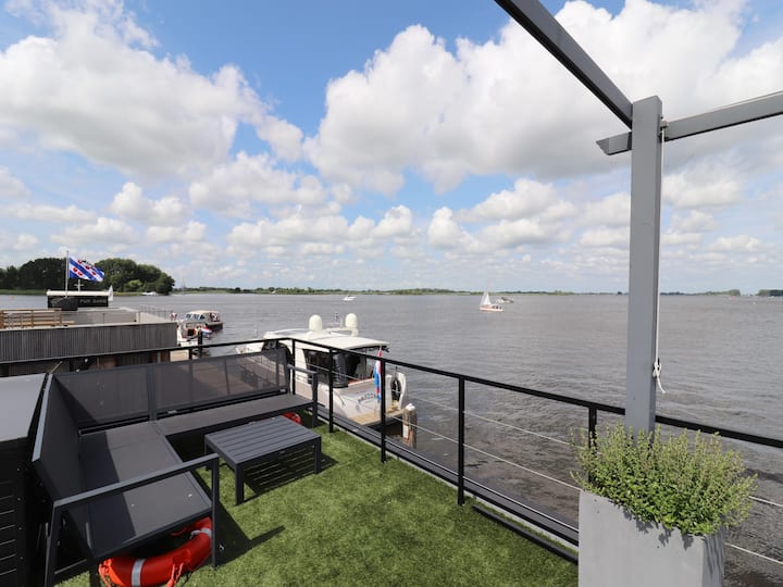 Péniche Avec Sauna Et Vue Fantastique - Sneek