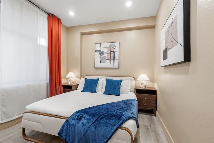 Terracotta Suite | Historic Peach St - Medford, OR