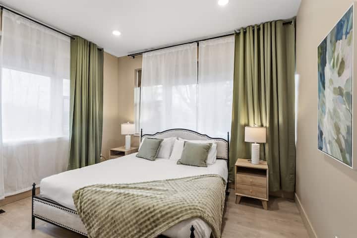Sage Green 1br | Modern Comfort - Medford, OR