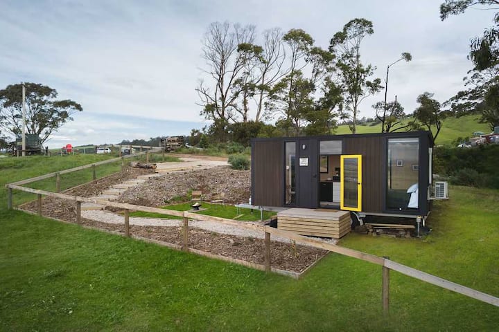 Mountain Views 1 By Tiny Away - Trafalgar