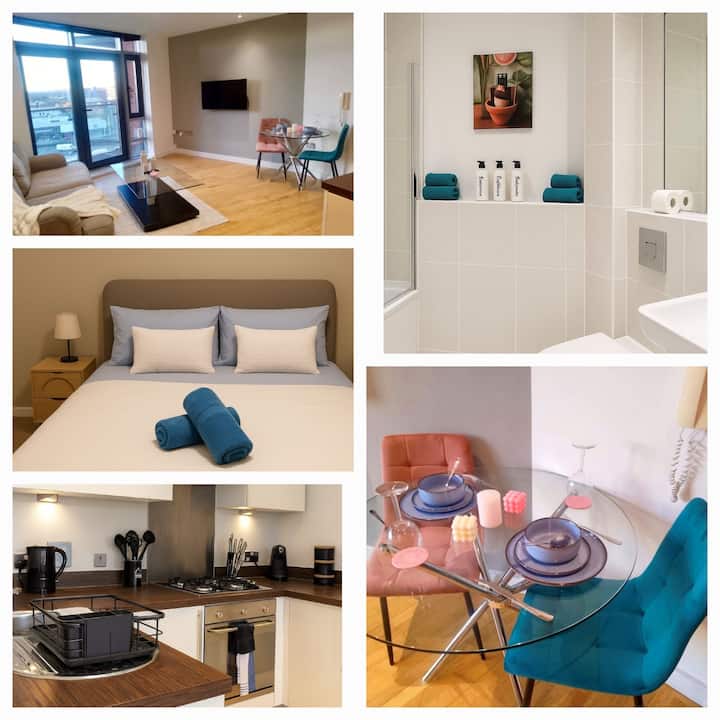 Modern 1br | Leeds City Centre | Balcony Views - Leeds