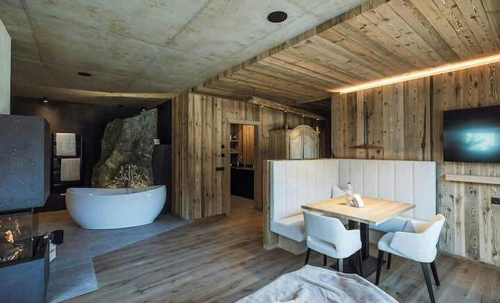 Chalet With Spa In South Tyrol - Rein