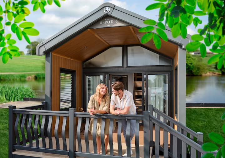 The Hideaway (Sleeps 6) At Thurston Manor Park (3) - Dunbar