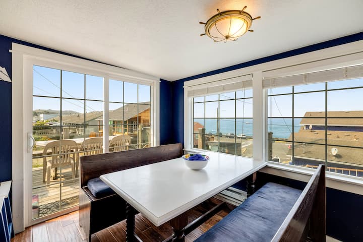 2-story Dog-friendly Aparthotel W/ Views - Depoe Bay, OR