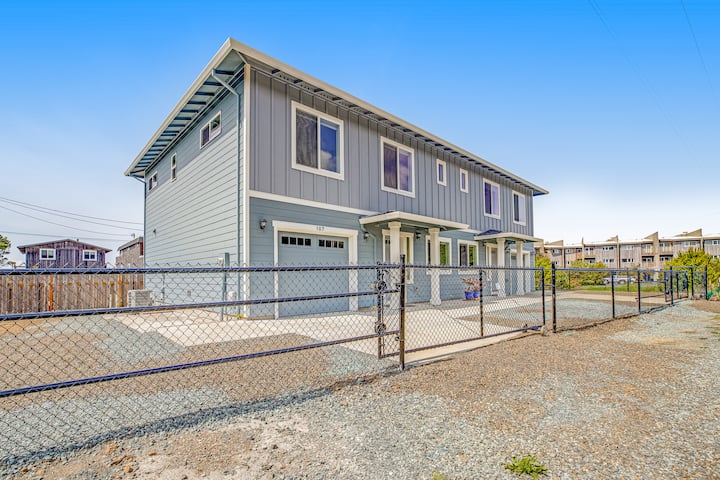 Beachside Home W/ Ac 1-min To Beach - Manzanita, OR