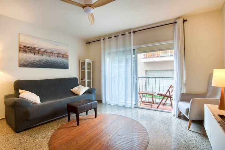 Vicenç : Charmant Appartement Près De La Plage à S - Sant Feliu de Guíxols
