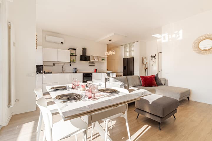 La Casa Di Minù By Houset - Monza