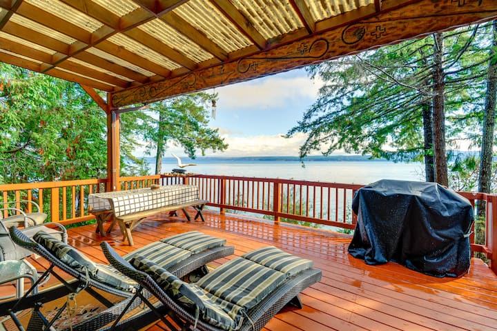 Waterfront Hood Canal Home W/ Pool Table! - Dosewallips State Park, Brinnon