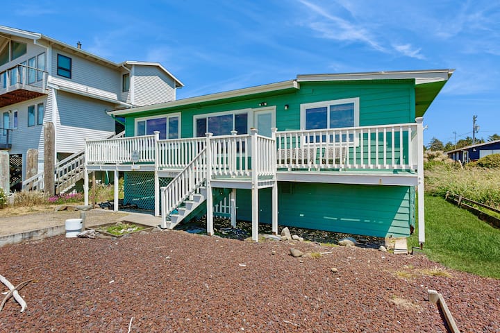 Waterfront House With Ocean Views & Gorgeous Sunse - Cape Meares