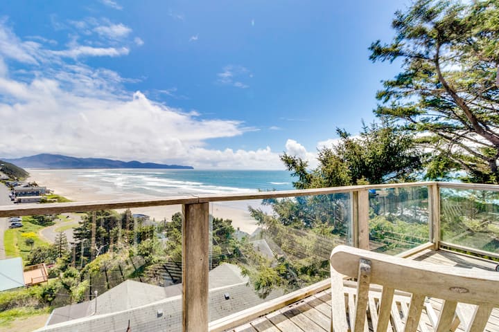 Hand-built Gem With Two Large Decks And Incredible - Cape Meares
