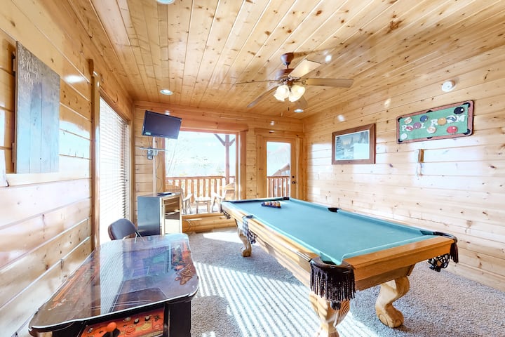 Gorgeous Private Oasis, Sleeps 4・scenic Deck・games - Great Smoky Mountains National Park