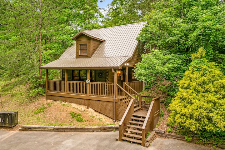 Cabin Near Dolly - Parkway・hot Tub・screened Porch - Pigeon Forge, TN