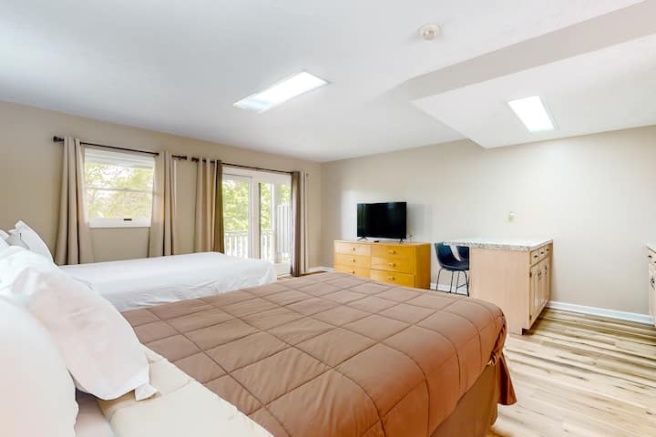 Cozy Studio・balcony W Golf View・near Douglas Lake - White Pine, TN