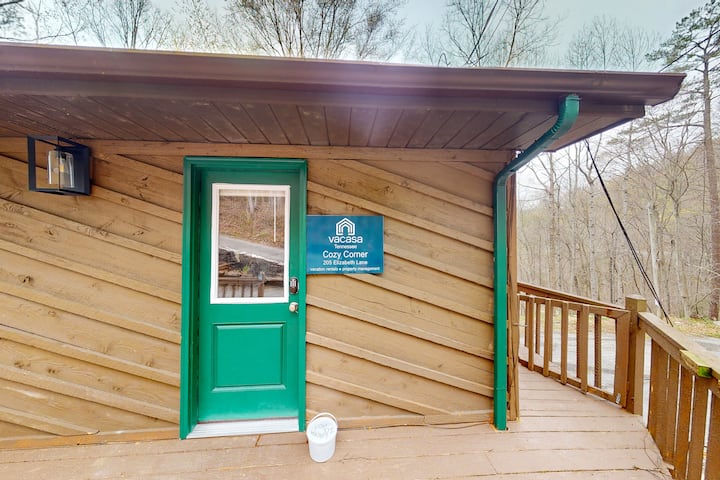 Lakefront Studio | Deck・gas Grill・dogs Allowed - Cove Lake State Park, Caryville