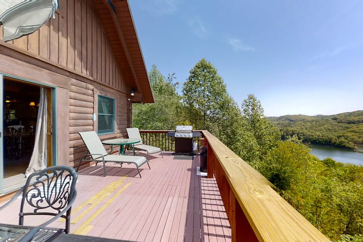 Norris Lakeview Retreat・view・pool Table・hot Tub - Norris Lake, TN