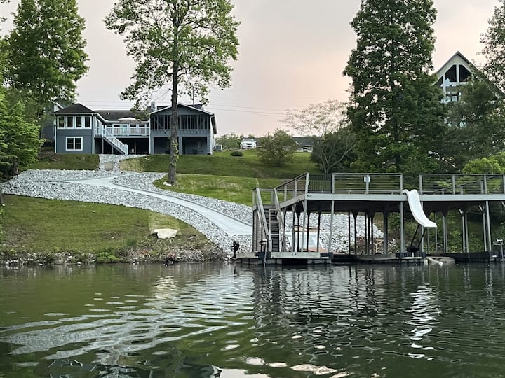Serene Home With Private Dock, Waterslide & Fully - Melton Hill Lake, TN
