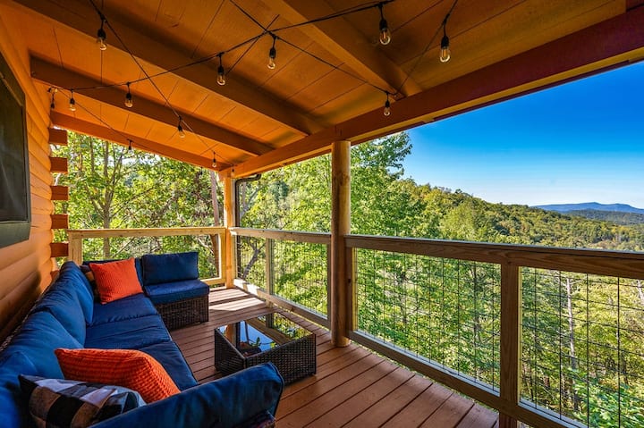 Charming Log Cabin, Sleeps 8, Hot Tub, Arcade, Vie - Gatlinburg, TN