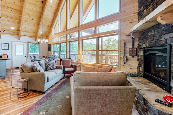 4.5 Mi. From Great Smoky Mtn.・hot Tub・ada Ok・views - Townsend, TN