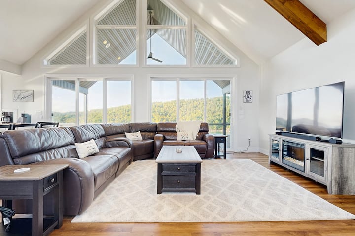 Lakeside Chalet Nr Deerfield Res, Sleeps 10, Games - Norris Lake, TN