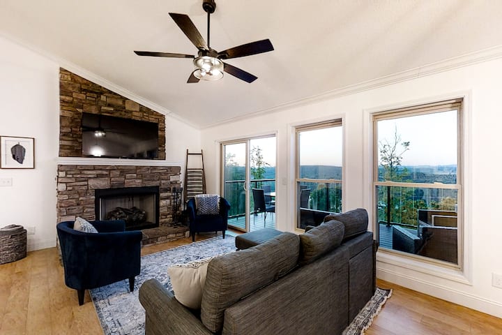 Panoramic Lake Norris Views, Sleeps 12・deck・games - Norris Lake, TN