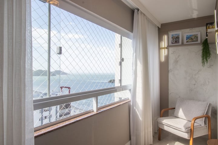Acg193 - Quadra Mar, 2 Dorm, Climatizado, Charmoso - Balneário Camboriú