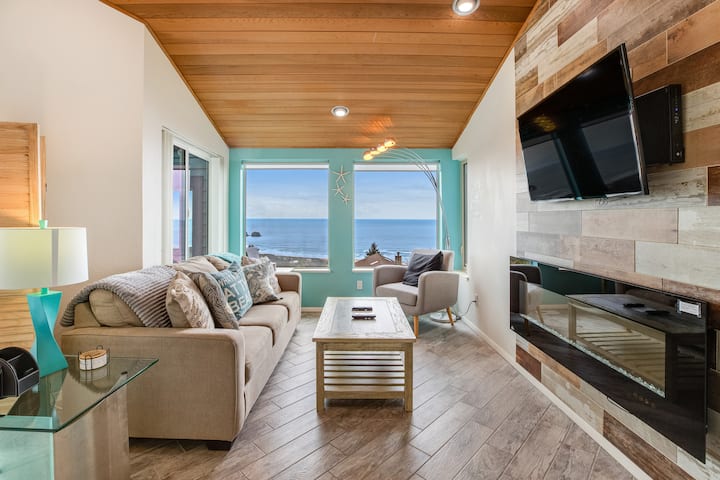 Ocean View Home W/ Deck, Grill & Wifi - Rockaway Beach, OR