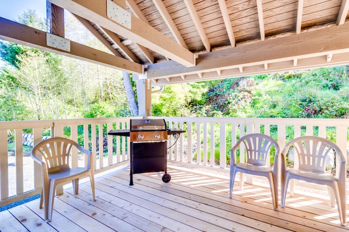 New House In Quiet Spot Near Beach & Lake - Manzanita, OR