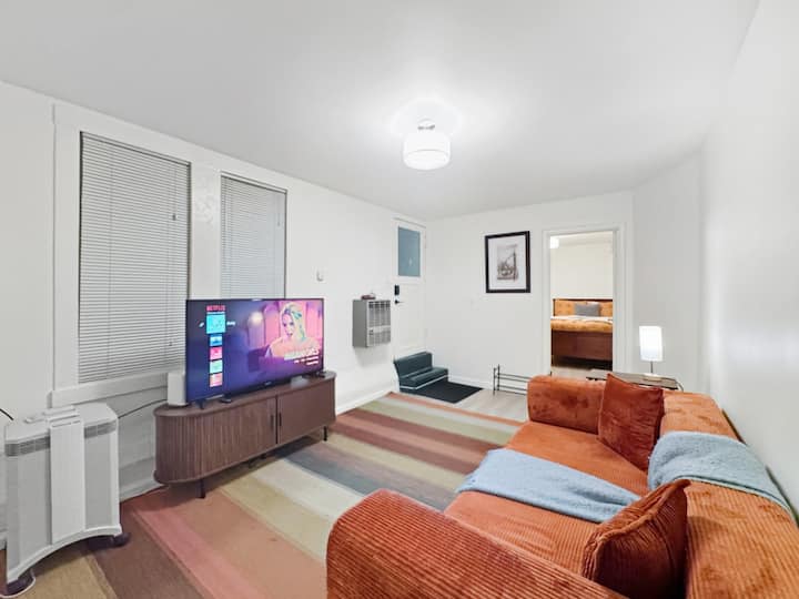 Cute Abode Close To Grocery And Restaurants - Alameda, CA